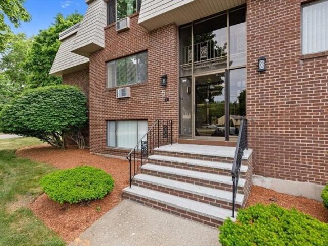 Hallmark Gdns Apt,burlington, Condo For Sale