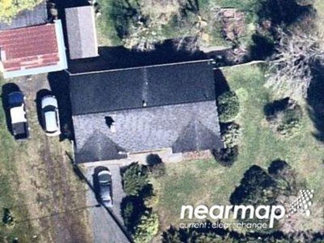 Hallstrom Dr NW
