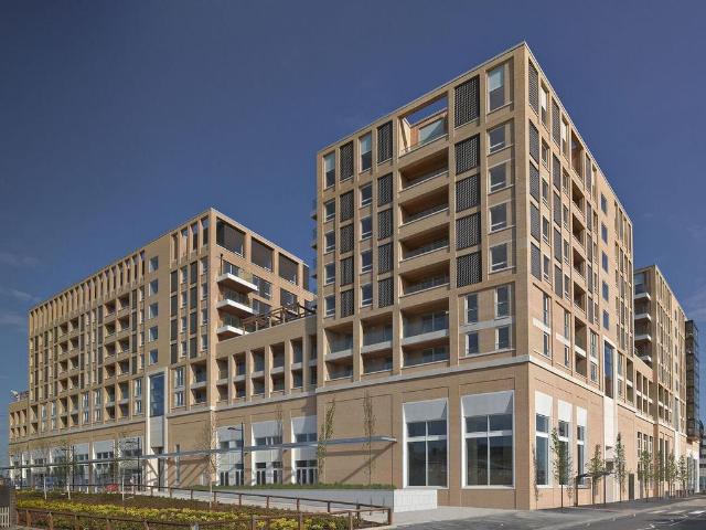 Hallsville Quarter, Canning Town, E16 2 bed flat to rent £2,701 pcm £623 pw