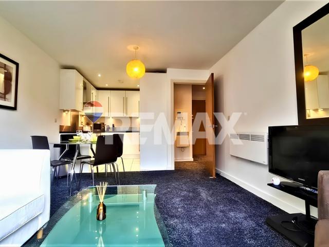 Hallsville Road, London E16 1 bed flat to rent £1,750 pcm £404 pw