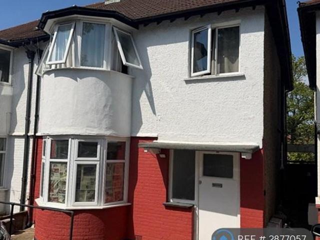 Hallswelle Road, London, NW11 2 bed flat to rent £2,200 pcm £508 pw