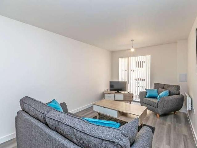 Halo House Bed Apt, M4