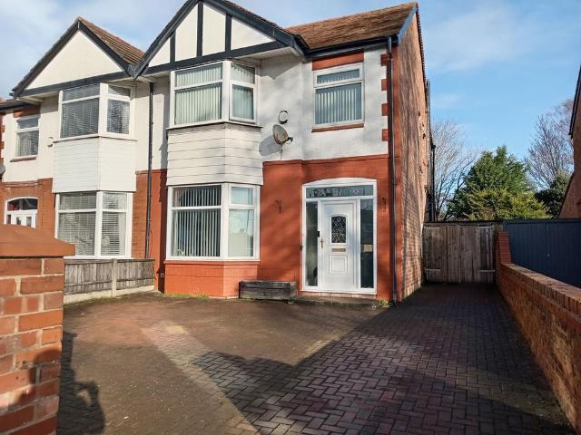 Halsall Road, Southport PR8 3 bed semi detached house to rent £36,833 pcm £8,500 pw