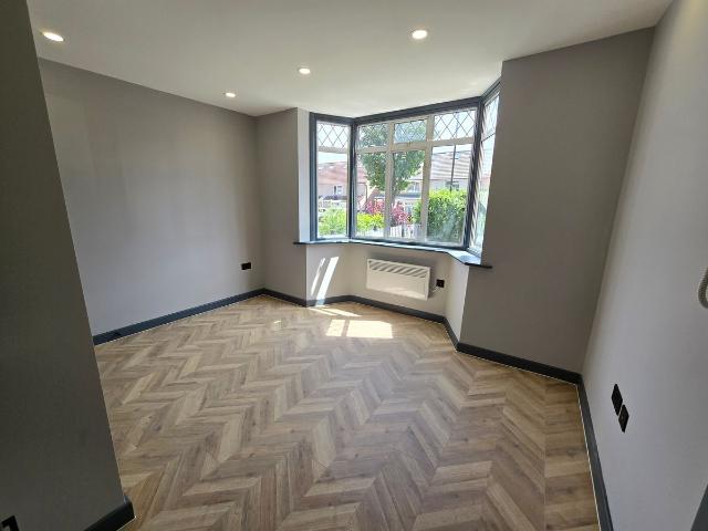 Halsbury Road West, Northolt UB5, Studio to rent, £925 pcm | PrimeLocation