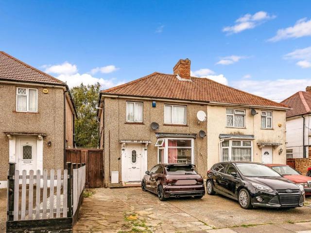 Halsbury Road West, Northolt UB5 1 bed flat to rent £1,150 pcm £265 pw
