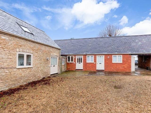 Halse, Near Brackley NN13, Studio to rent, £905 pcm | PrimeLocation