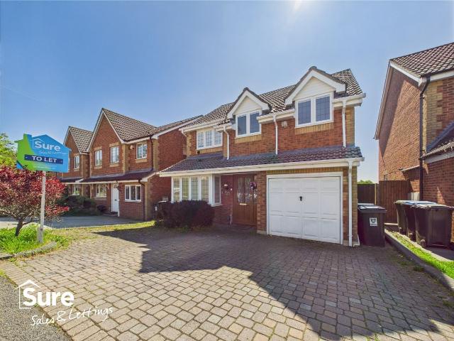 Halsey Drive, Hemel Hempstead, Hertfordshire HP1, 4 bed detached house to rent, £2,500 pcm | PrimeLocation