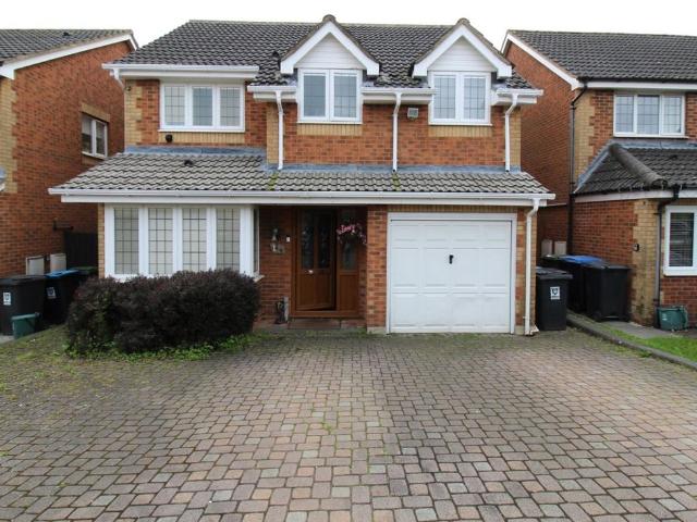 Halsey Drive, Hemel Hempstead HP1, 4 bed detached house to rent, £2,500 pcm | PrimeLocation
