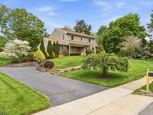 Halsey Rd, Montville Township, Home For Sale