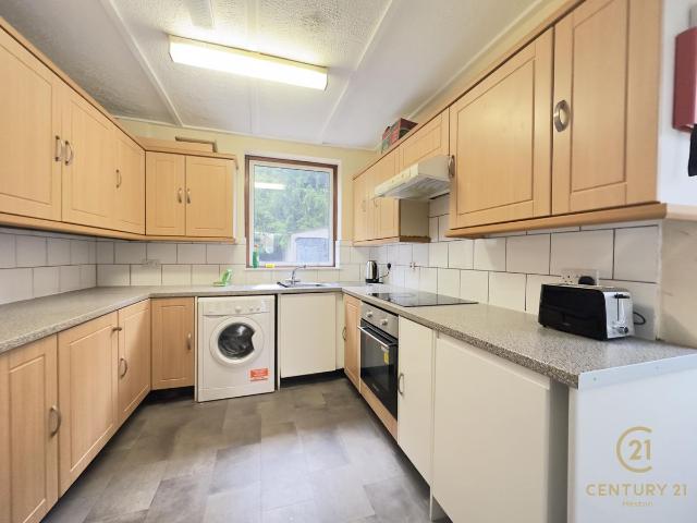 Halsway UB3, Room to rent, £850 pcm | PrimeLocation
