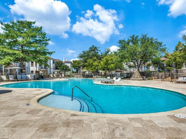 Halston on Frankford 1 Bedroom Apartment for Rent at 3702 Frankford Rd, Dallas, TX 75287