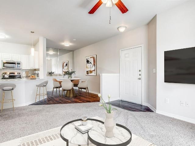 Halston on Frankford 2 Bedroom Apartment for Rent at 3702 Frankford Rd, Dallas, TX 75287