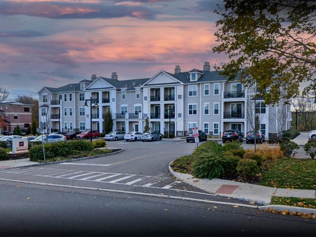 Halstead Place
