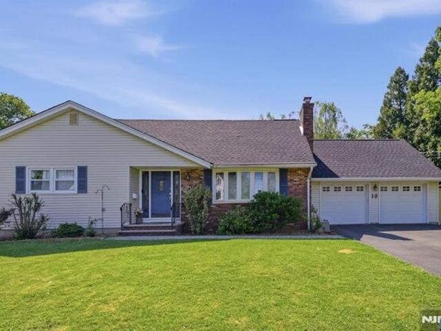 Happel Ct, Scotch Plains, Home For Sale