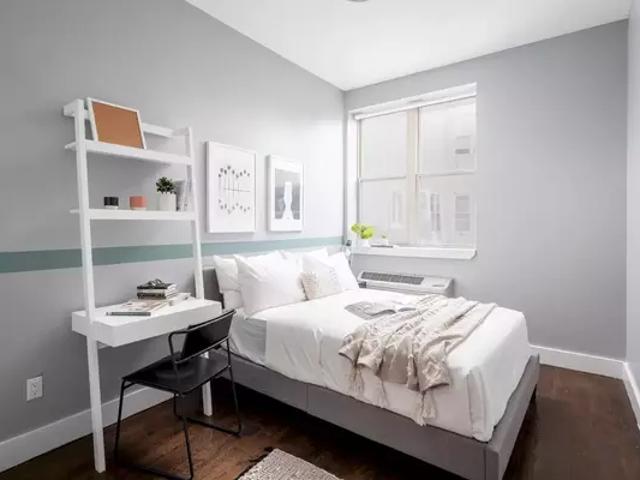Hart St #321