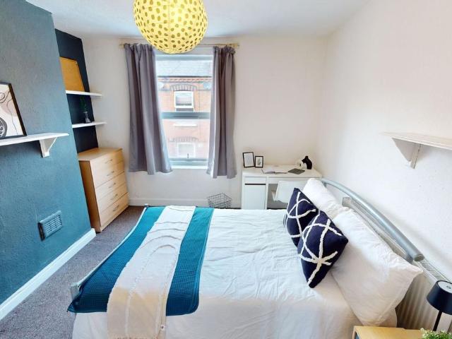Hart Street, Lenton, Nottingham, Nottinghamshire NG7, 5 bed shared accommodation to rent, £2,513 pcm | PrimeLocation