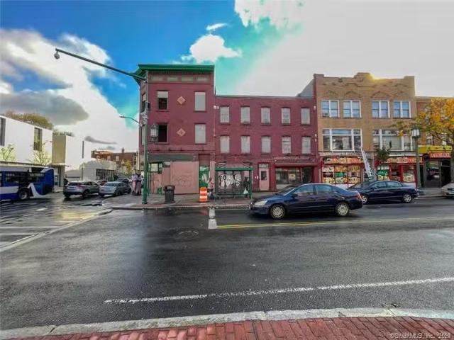 Hartford 5BA, Incredible opportunity nor for sale