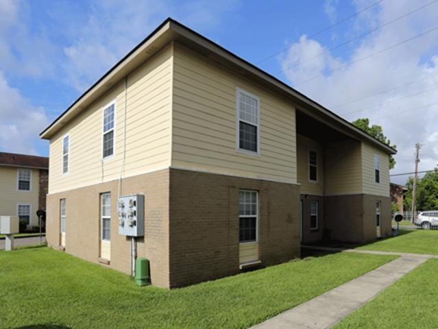 Hartford Commons 1 Bed 2 Bath HC C