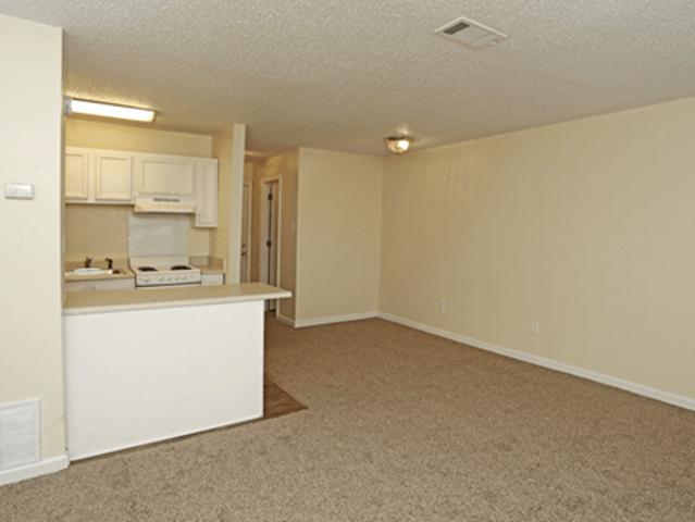 Hartford Commons 2 Bed 1 Bath HC D