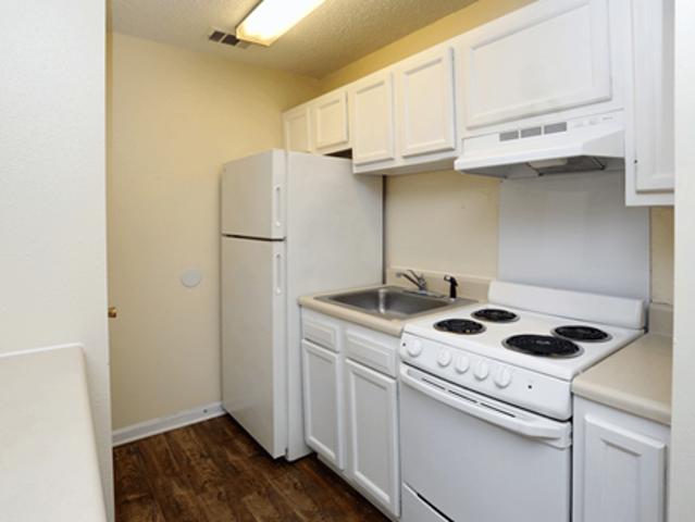 Hartford Commons 3 Bed 3 Bath HC F Townhome