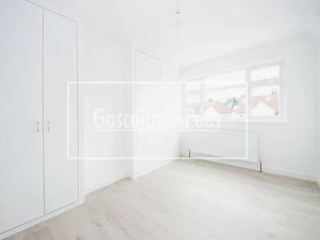 Hartfield road