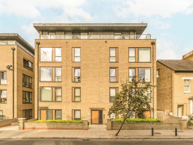 Hartfield Road, Wimbledon SW19, 1 bed flat to rent, £2,150 pcm | PrimeLocation