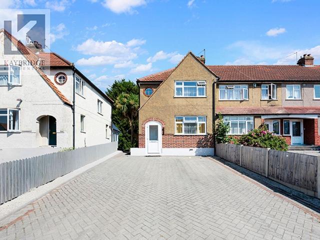Hartfield Road, Chessington KT9, 3 bed semi detached house to rent, £2,500 pcm | PrimeLocation