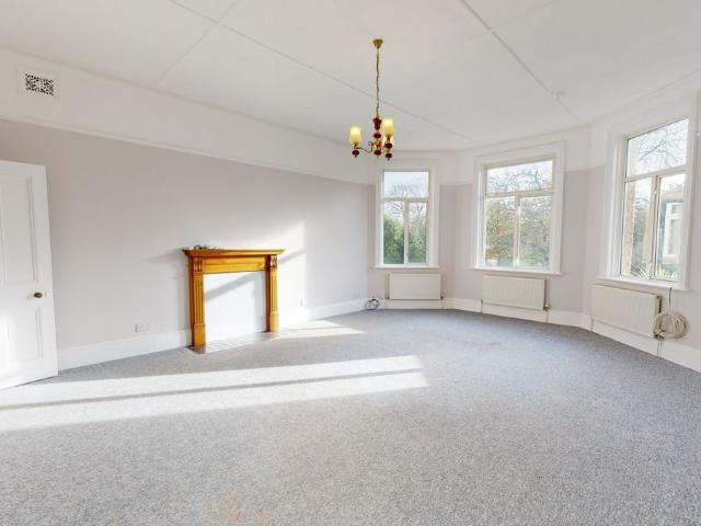 Hartfield Road, Eastbourne BN21, 1 bed flat to rent, £1,100 pcm | PrimeLocation