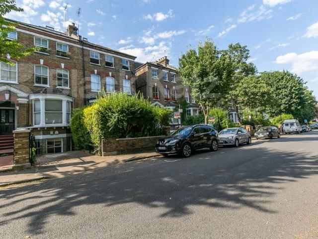 Hartham Road, Hillmarton Conservation Area N7, 3 bed flat to rent, £3,142 pcm | PrimeLocation