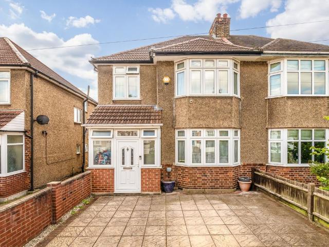 Hartham Road, Isleworth TW7, 3 bed semi detached house to rent, £2,500 pcm | PrimeLocation