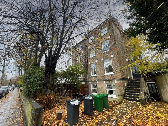 Hartham Road, London N7, 3 bed flat to rent, £3,445 pcm | PrimeLocation
