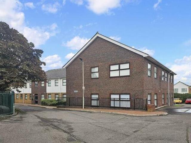 Hartington Close, Farnborough, 1 Bedroom Flat