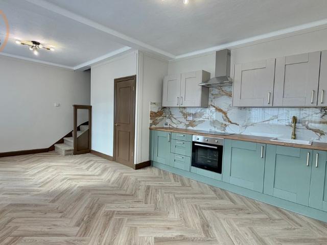 Hartington Court, Lansdowne Way, London SW8, 2 bed flat to rent, £2,200 pcm | PrimeLocation