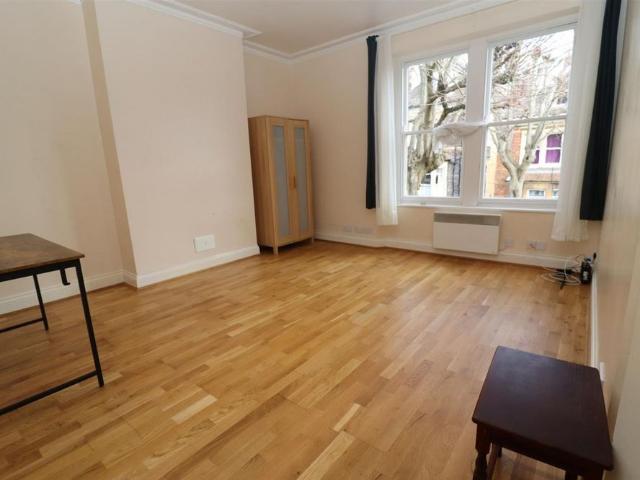 Hartington Park, Redland, BS6