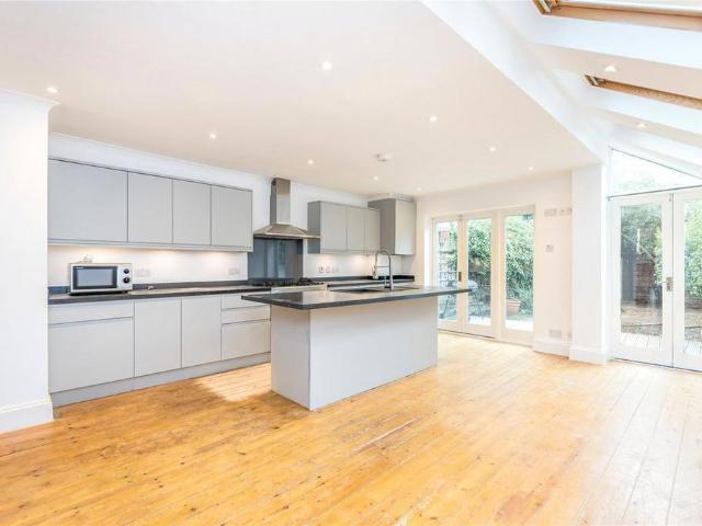 Hartismere Road, London SW6 4 bed house to rent £6,500 pcm £1,500 pw