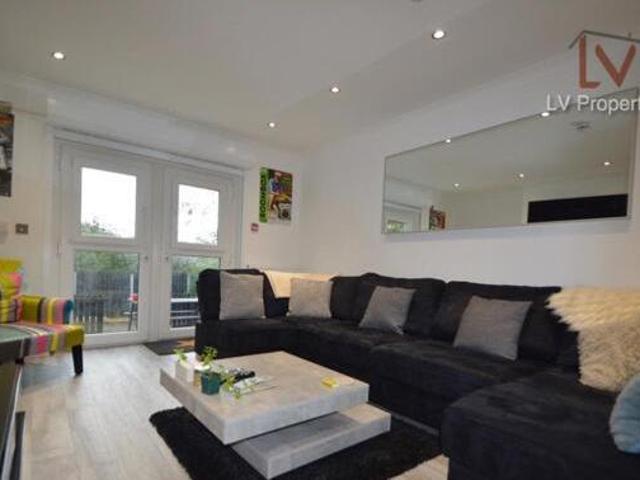 Hartley Avenue, Leeds, 6 Bedroom Terraced