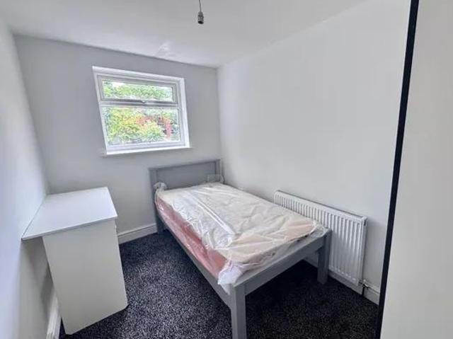 Hartley Road, Nottingham, NG7