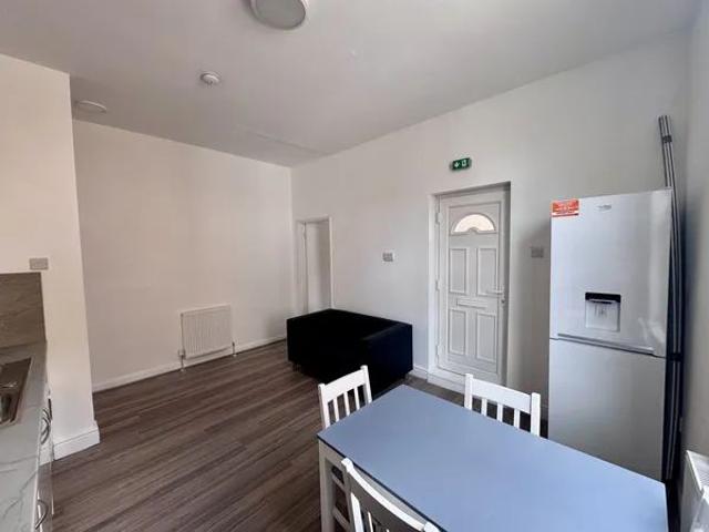 Hartley Road, Radford, NG7, Property for rent