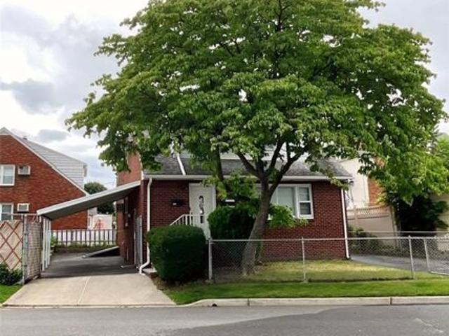 Hartmann Ave, Garfield, Home For Sale