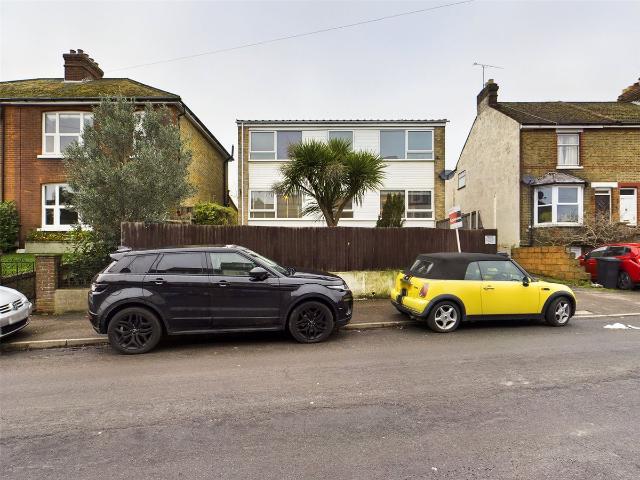 Hartnup Street, Maidstone, Kent ME16, 2 bed flat to rent, £1,200 pcm | PrimeLocation