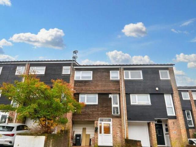 Hartscroft, Croydon, 4 Bedroom Town