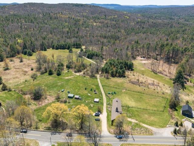 Hartsville New Marlboro Rd, New Marlborough, Home For Sale