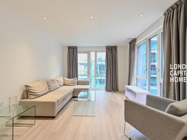 Hartwood Court, Devan Grove, London N4, 1 bed flat to rent, £2,350 pcm | PrimeLocation