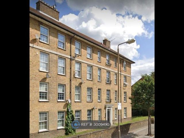 Hartwell House, London SE7, 1 bed flat to rent, £1,500 pcm | PrimeLocation