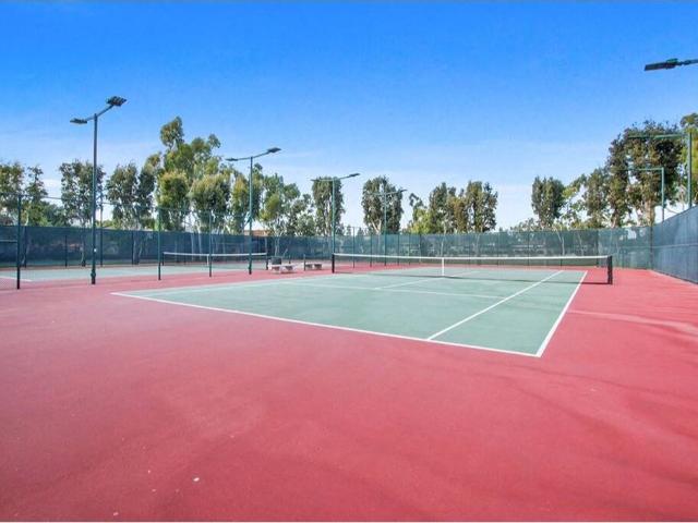 Harvard Manor 1 Bedroom Apartment for Rent at 21 California Ave, Irvine, CA 92612 University Town Center