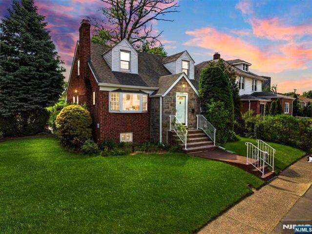Harvard Pl, Fort Lee, Home For Sale