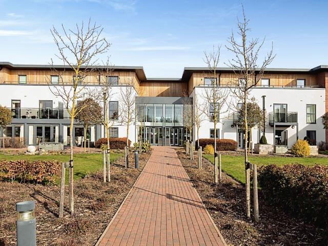 Harvard Place, Stratford Upon Avon CV37, 2 bed property to rent, £1,750 pcm | PrimeLocation