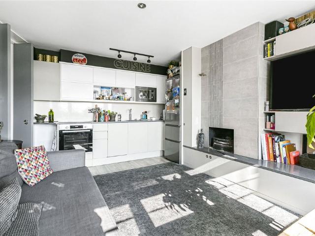 Harvard Road, Chiswick, London, W4 4EE