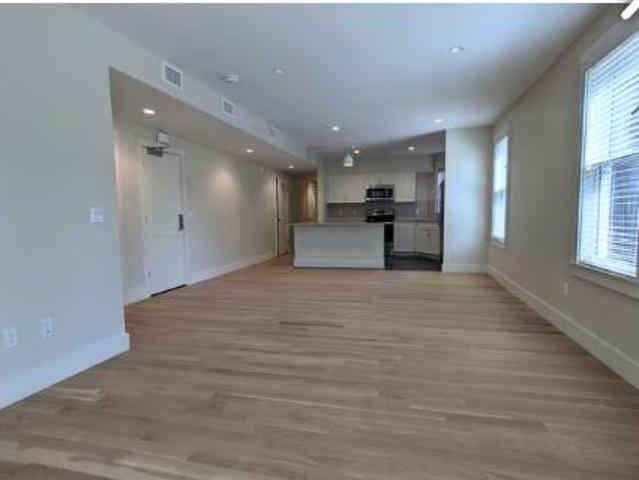 HARVARD SQUARE SUBLET
