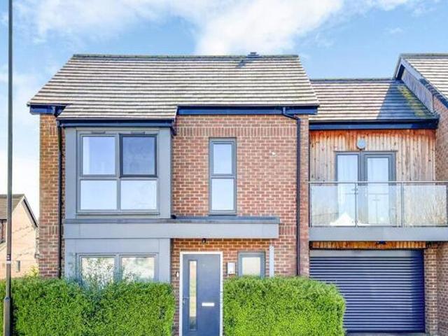 Harvard Way, Oakgrove, 3 Bedroom Link